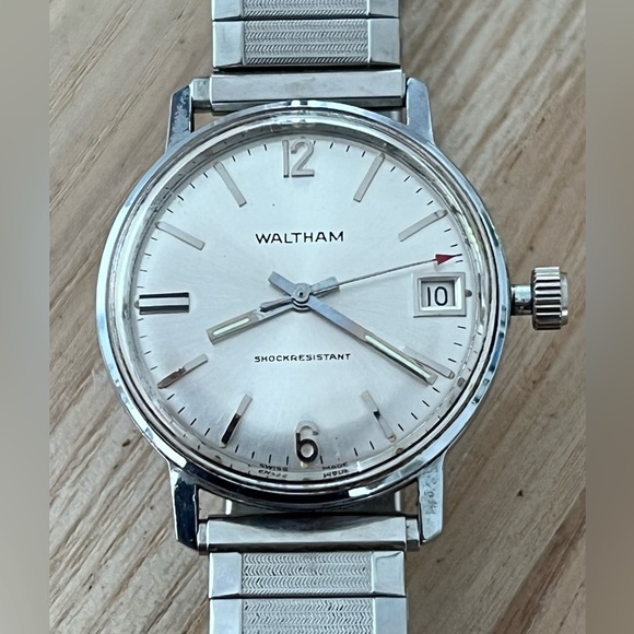 Waltham | Accessories | Waltham Vintage Mechanical Winding Shock ...